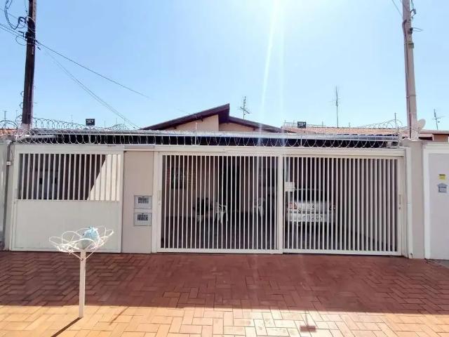 Casa / Sobrado para Venda em Barretos/SP Aeroporto 5 Quartos