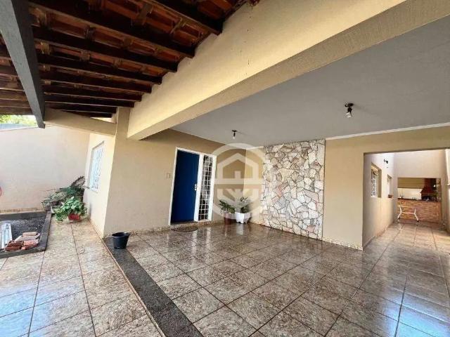 Casa / Sobrado para Venda em Barretos/SP Baroni 4 Quartos