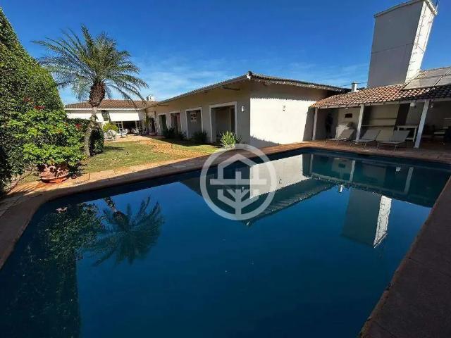 Casa / Sobrado para Venda em Barretos/SP Centro 4 Quartos
