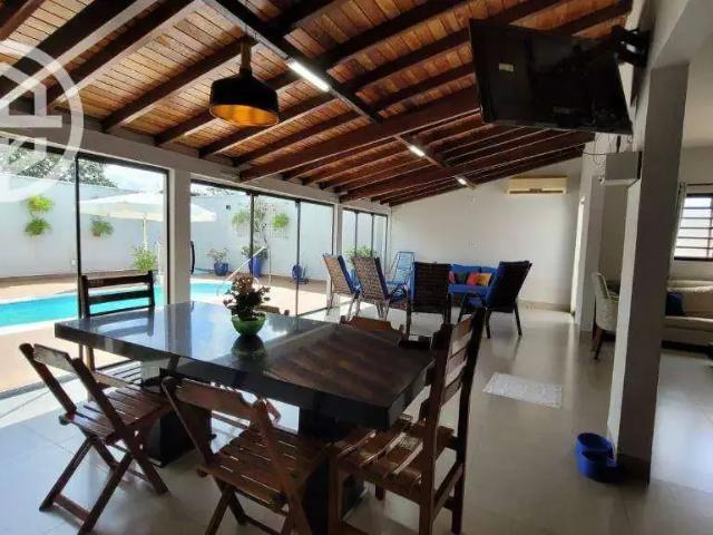 Casa / Sobrado para Venda em Barretos/SP Centro 4 Quartos