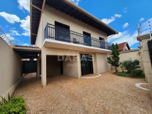 Casa / Sobrado para Venda em Barretos/SP Centro 5 Quartos