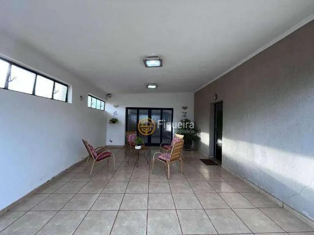 Casa / Sobrado para Venda em Barretos/SP Centro 3 Quartos