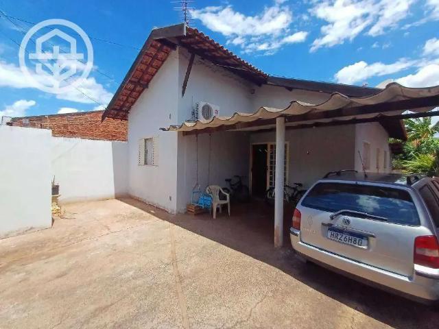Casa / Sobrado para Venda em Barretos/SP Derby Clube 4 Quartos