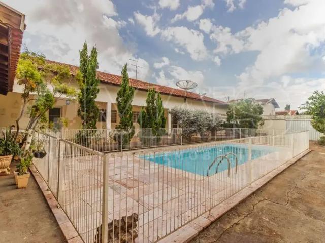 Casa / Sobrado para Venda em Barretos/SP Jardim Soares 3 Quartos