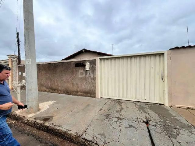 Casa / Sobrado para Venda em Barretos/SP Los Angeles 2 Quartos