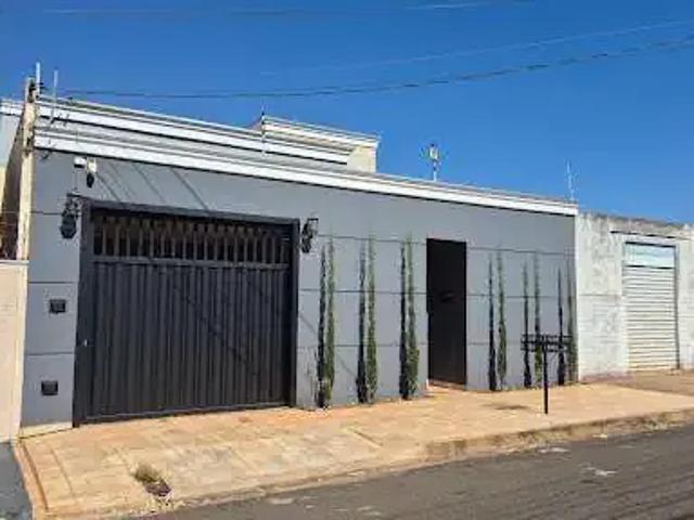 Casa / Sobrado para Venda em Barretos/SP Pedro Cavalini 3 Quartos