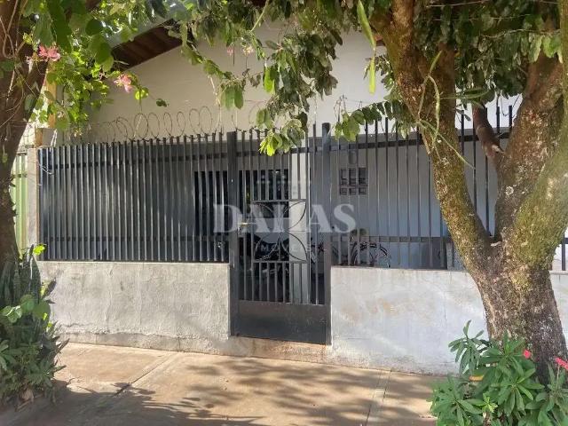 Casa / Sobrado para Venda em Barretos/SP Pimenta 3 Quartos