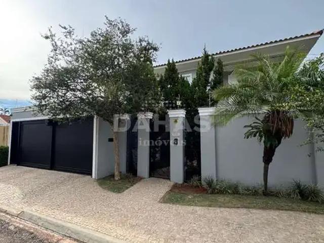 Casa / Sobrado para Venda em Barretos/SP Primavera 4 Quartos