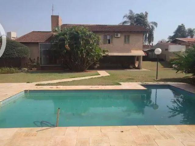 Casa / Sobrado para Venda em Barretos/SP Primavera 4 Quartos