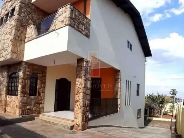 Casa / Sobrado para Venda em Bauru/SP Madureira 4 Quartos