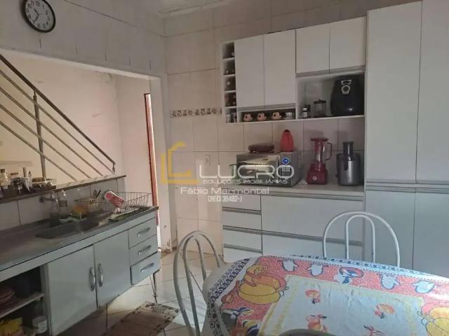 Casa / Sobrado para Venda em Bauru/SP Núcleo Residencial Presidente Geisel 4 Quartos