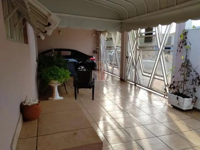 Casa / Sobrado para Venda em Bauru/SP Novo Jardim Pagani 4 Quartos