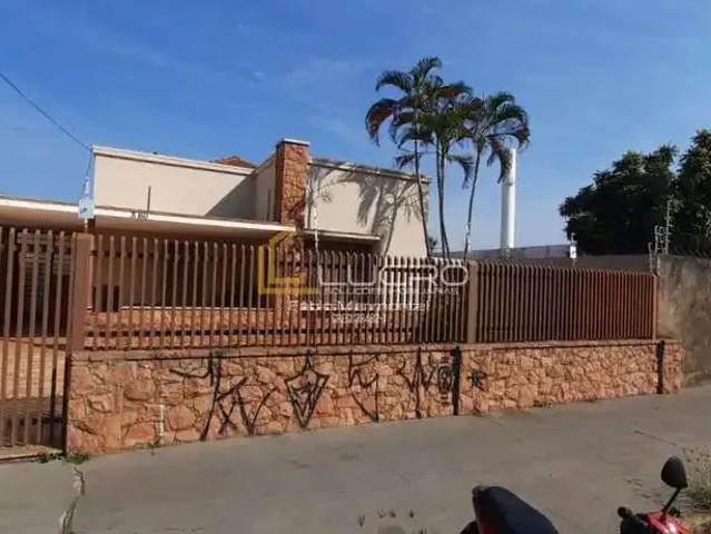 Casa / Sobrado para Venda em Bauru/SP Centro 3 Quartos