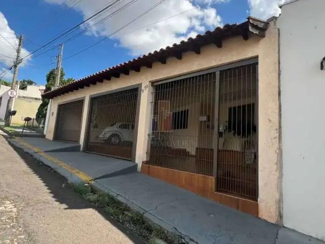 Casa / Sobrado para Venda em Bauru/SP Chácara das Flores 3 Quartos