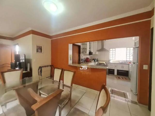 Casa / Sobrado para Venda em Bauru/SP Jardim Terra Branca 3 Quartos