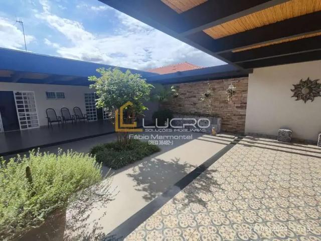 Casa / Sobrado para Venda em Bauru/SP Jardim Terra Branca 4 Quartos