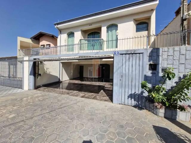 Casa / Sobrado para Venda em Bauru/SP Jardim América 4 Quartos