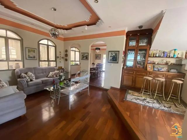 Casa / Sobrado para Venda em Bauru/SP Jardim América 4 Quartos