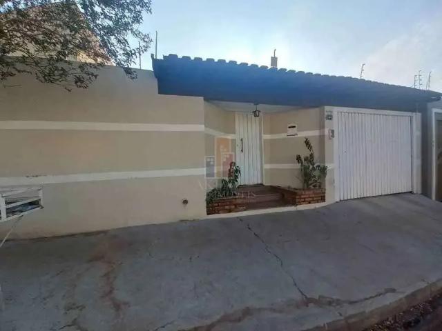 Casa / Sobrado para Venda em Bauru/SP Jardim Auri Verde 3 Quartos