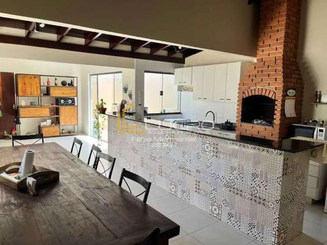 Casa / Sobrado para Venda em Bauru/SP Jardim Hojas 4 Quartos
