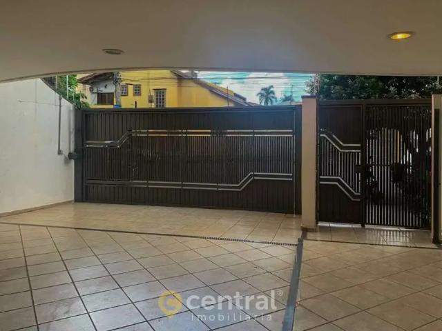 Casa / Sobrado para Venda em Bauru/SP Jardim Paulista 4 Quartos