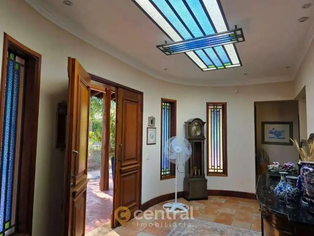 Casa / Sobrado para Venda em Bauru/SP Jardim Shangri Lá 4 Quartos