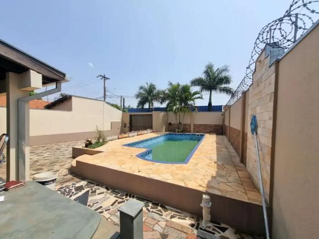 Casa / Sobrado para Venda em Bauru/SP Jardim Solange 4 Quartos