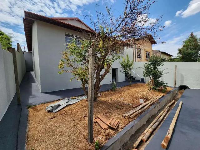 Casa / Sobrado para Venda em Bauru/SP Parque União 3 Quartos