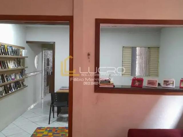 Casa / Sobrado para Venda em Bauru/SP Parque Viaduto 2 Quartos