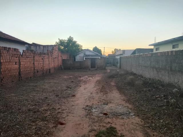 Casa / Sobrado para Venda em Bauru/SP Parque Viaduto 2 Quartos