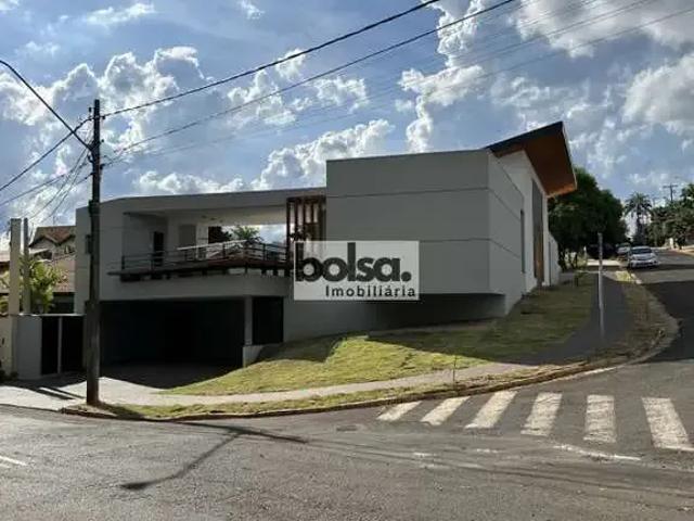 Casa / Sobrado para Venda em Bauru/SP Samambaia Parque Residencial 5 Quartos
