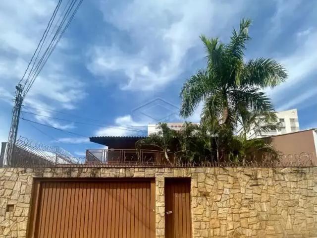 Casa / Sobrado para Venda em Bauru/SP Vila Aeroporto Bauru 5 Quartos