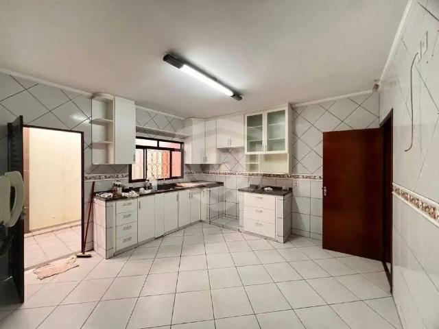 Casa / Sobrado para Venda em Bauru/SP Vila Industrial 3 Quartos