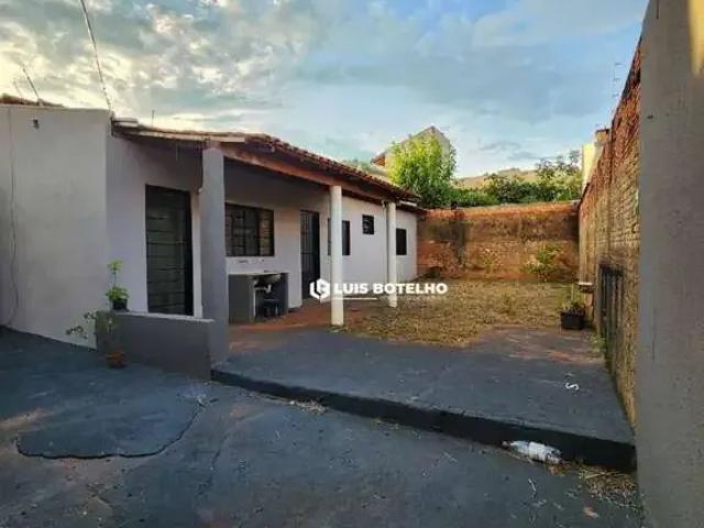 Casa / Sobrado para Venda em Bauru/SP Vila Nova Santa Luzia 4 Quartos