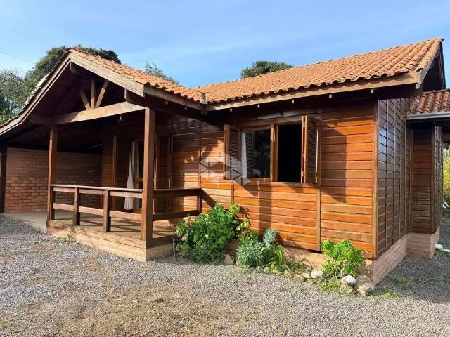 Casa / Sobrado para Venda em Bento Gonçalves/RS Tuiuty Distrito 2 Quartos