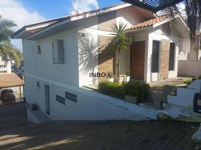 Casa / Sobrado para Venda em Bento Gonçalves/RS Universitário 4 Quartos