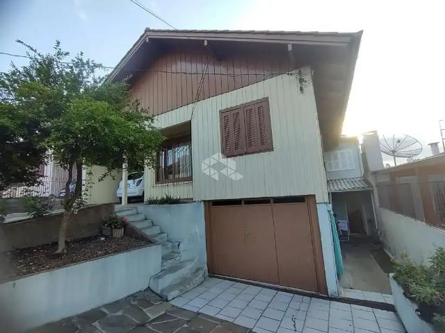 Casa / Sobrado para Venda em Bento Gonçalves/RS Borgo 5 Quartos