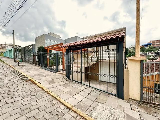 Casa / Sobrado para Venda em Bento Gonçalves/RS Borgo 3 Quartos