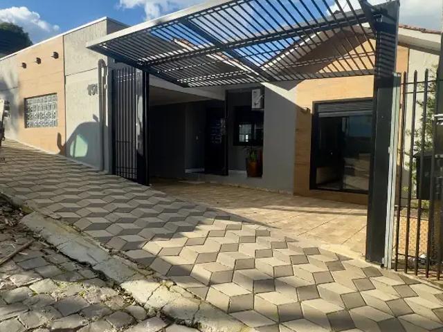 Casa / Sobrado para Venda em Bento Gonçalves/RS São Roque 3 Quartos