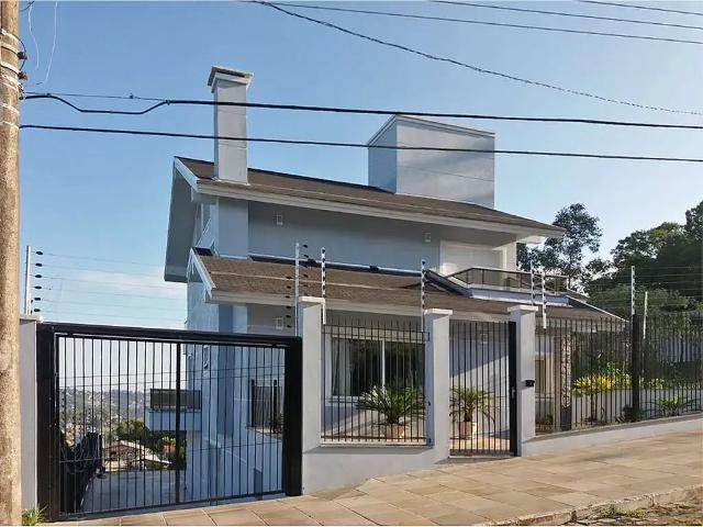 Casa / Sobrado para Venda em Bento Gonçalves/RS Santo Antão 4 Quartos