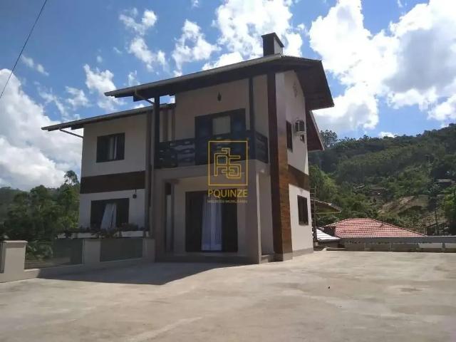 Casa / Sobrado para Venda em Benedito Novo/SC Centro 4 Quartos