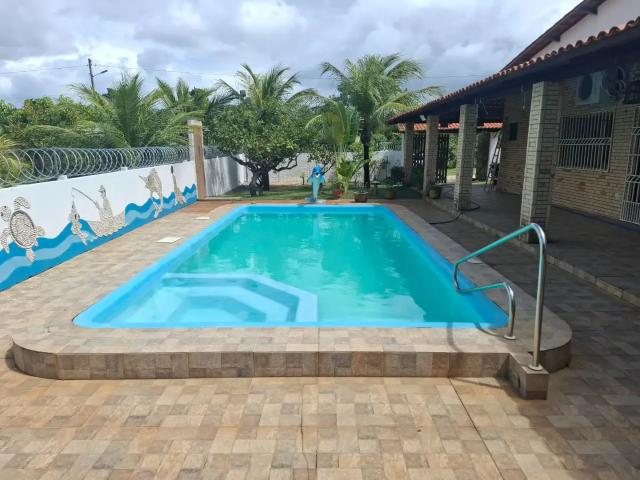 Casa / Sobrado para Venda em Beberibe/CE Sucatinga
