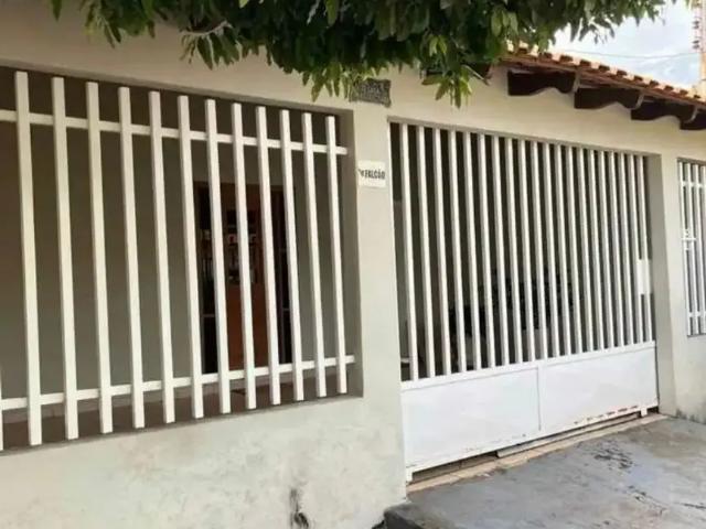 Casa / Sobrado para Venda em Belém/PA Marambaia 3 Quartos