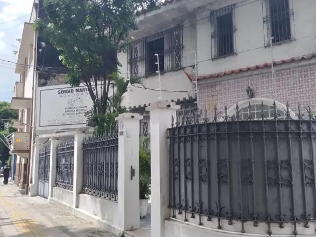 Casa / Sobrado para Venda em Belém/PA Nazaré 4 Quartos