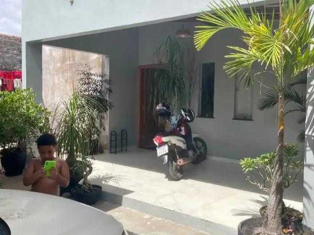 Casa / Sobrado para Venda em Belém/PA Curió Utinga 2 Quartos