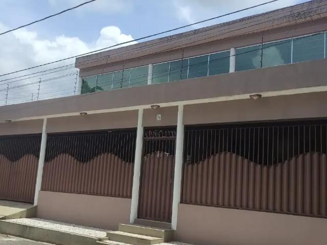 Casa / Sobrado para Venda em Belém/PA Coqueiro 6 Quartos