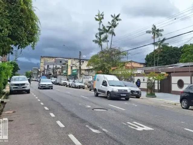Casa / Sobrado para Venda em Belém/PA Guamá 4 Quartos