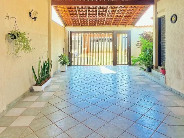 Casa / Sobrado para Venda em Belém/PA Pedreira 3 Quartos