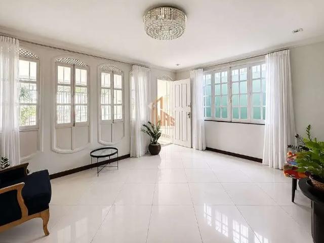 Casa / Sobrado para Venda em Belém/PA Pedreira 6 Quartos