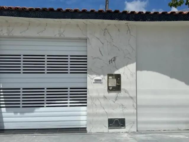 Casa / Sobrado para Venda em Belém/PA Tapanã Icoaraci 4 Quartos